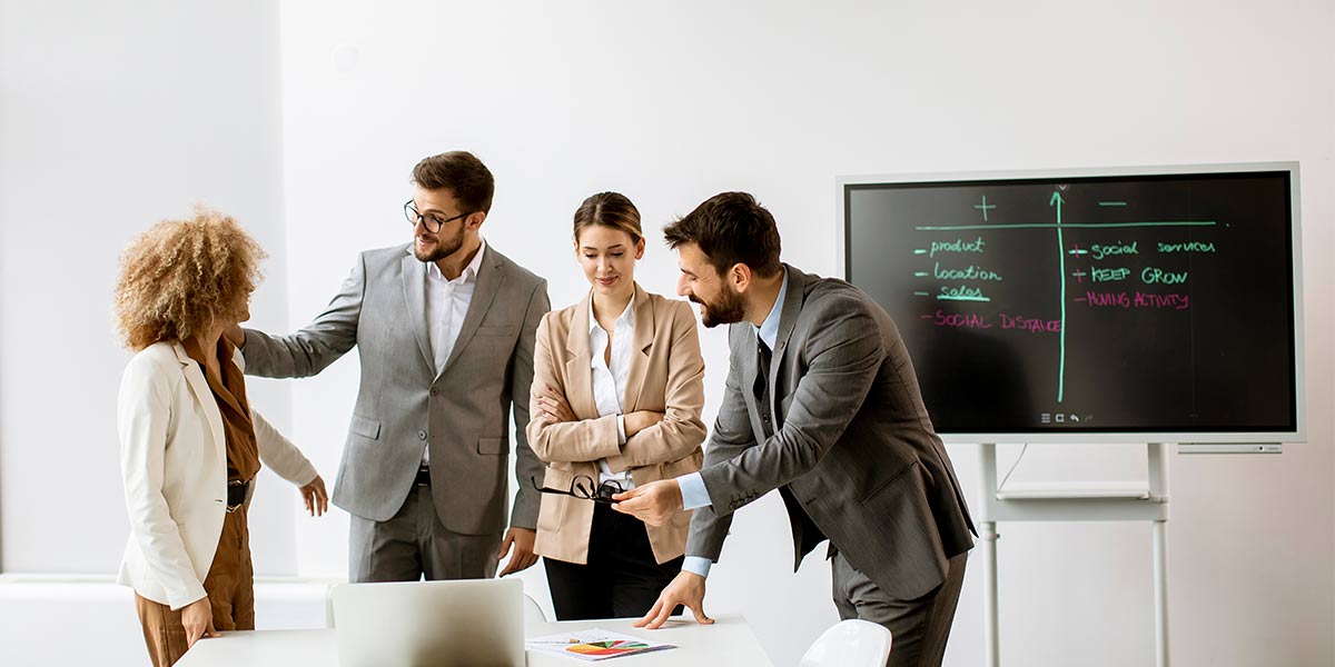 5 Advanced Sales Training Programs for Next-Level Sales Pros